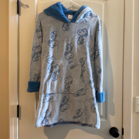 Peanuts | Intimates & Sleepwear | Snoopy Snuggly Nwt | Poshmark